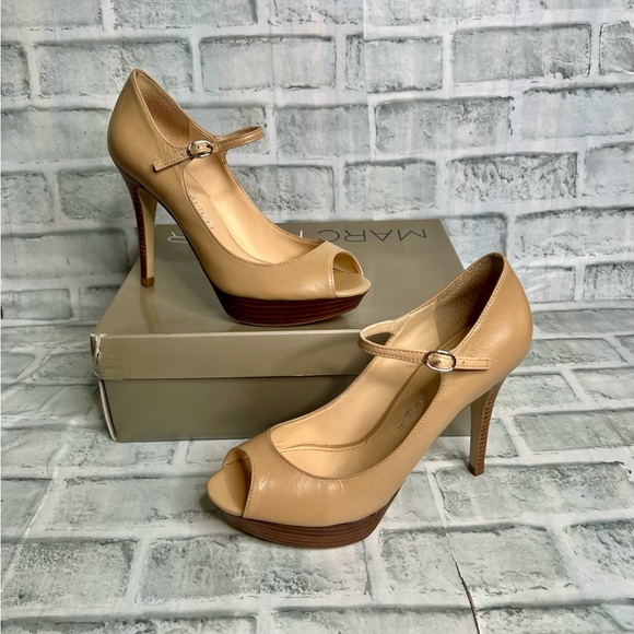 Marc Jacobs | Shoes | Marc Jacobs Elegant Beige Peeptoe Heels | Poshmark